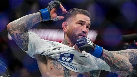 Sean Brady Posts Fourth Round Submission At Ufc Fight Night Espn