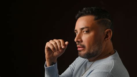 Manny Manuel Le Mete Su Sazón A Tema De Christian Nodal Metro Puerto Rico