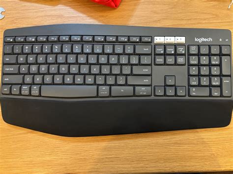 Logitech K850 Keyboard Bluetooth Computers And Tech Parts And Accessories Computer Keyboard On