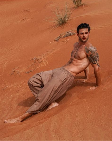 Eric Guilmettes Feet