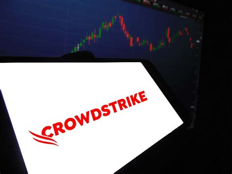 Btig Hikes Crowdstrike Price Target To 621 Platform Consolidation