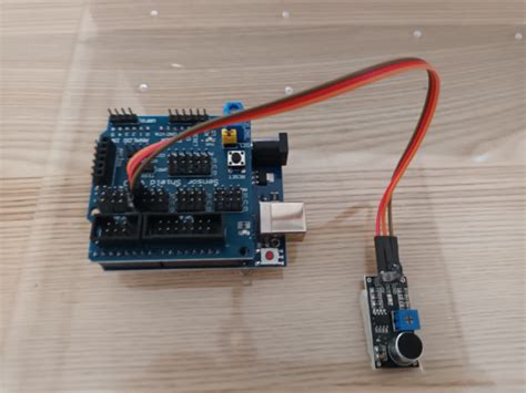 โปรเจค Arduino ควบคุมการติด ดับ Led 3 ดวง ด้วย เสียงปรบมือ รับทําโปร