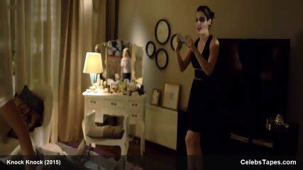 Ana De Armas Threesome Scenes