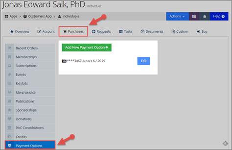 managing stored payment methods in the vault
