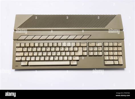 old pc 16 bit computers primitive computers from the 1980s and 1990s