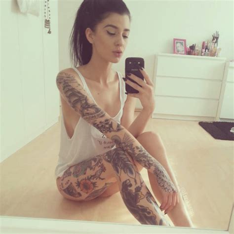 Sit Down Selfie Porn Pic Eporner