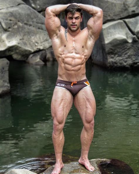 Bodybuilder And Muscle Men Pitspitspitspitspits Rafael Varela