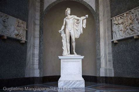 Muzeele Vaticanului Au Prezentat Celebra Statuie Antică Apollo Din