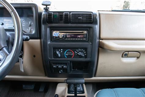 2000 Jeep Wrangler Sahara Interior 2000 Jeep Wrangler Sahara Interior