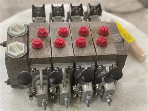 danfoss pvg32 전기 제어 밸브 의 고품질 danfoss pvg32 전기 제어 밸브