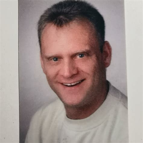 Thomas Stumpf Verkäuferin Im Einzelhandel Bauhaus Fachcentren Ag Xing