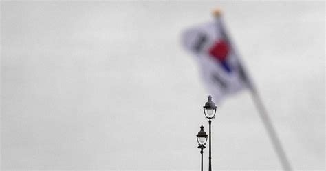 한국만 얼굴·국기 안 보이는 흐릿한 사진…파리올림픽 또 차별 논란