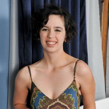 Get Daisy Chayne Free Stripping And Nude Links At Freeones