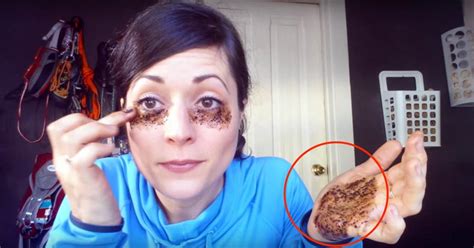 ماسک قهوه برای سیاهی دور چشم