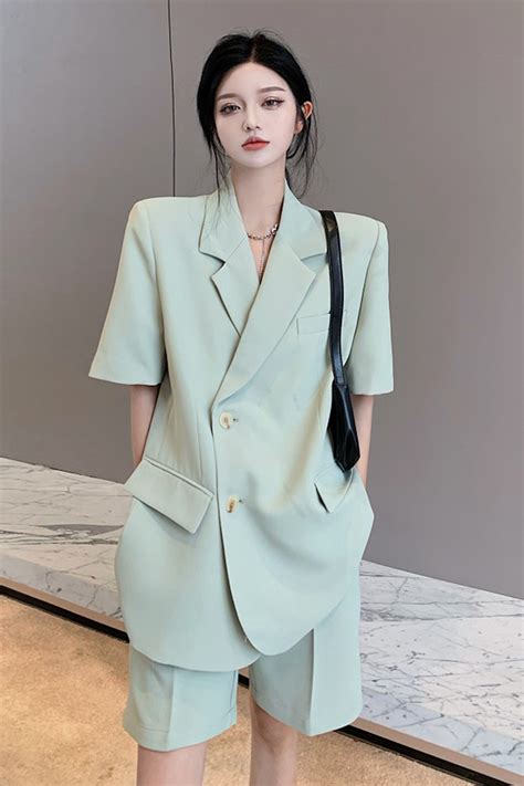 봉주 당일발송블랙s 투피스2장 세트 여름 얇은 정장 블레이저 루즈핏 V넥 캐주얼 레트로 올매치 반팔 중간 길이 정장