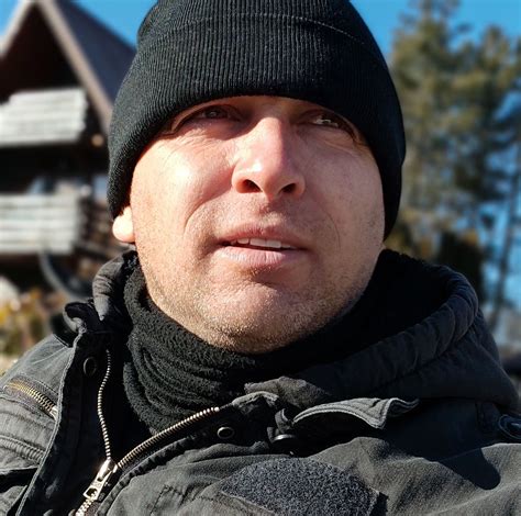 Градински Център Калина Голямо разнообразие от вечнозелени дървета туи цъфтящи храсти и