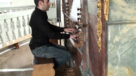Lady Gaga Fugue on a 250-year-old organ - YouTube