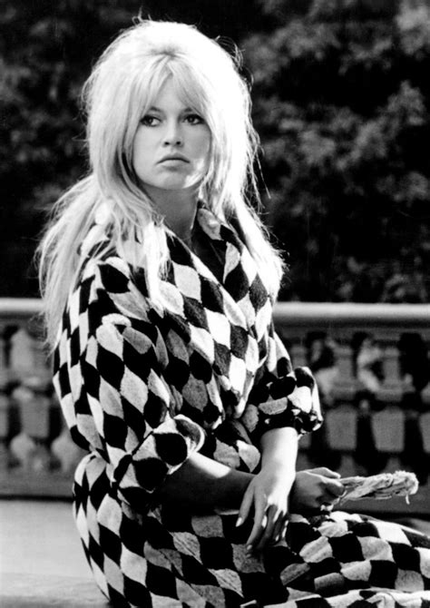 Brigitte Bardot Street Style