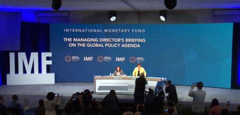 Пүрэв гарагт Олон Улсын Валютын Сангийн тэргүүн Кристалина Георгиева дэлхийн эдийн засгийн өсөлт