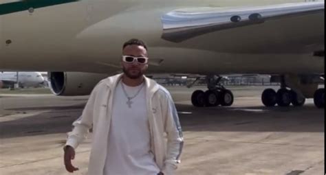 Невиден луксуз Ова е авионот кој саудскиот принц го испрати за Нејмар ВИДЕО Sportsport Mk