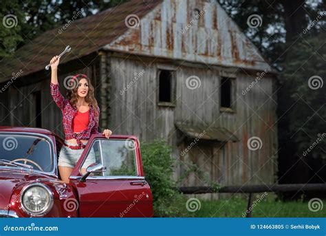 Beatiful Pin Up Girl Needing Help Keeping A Wretch Standing Near