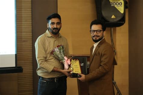 Yr Coder On Linkedin Clientsatisfaction Workenvironment Happycoding 16 Comments