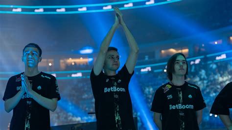 Sh1ro «Мне нравится что в Cs 2 выходит больше обновлений по сравнению