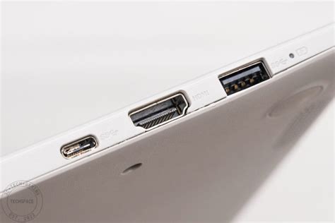 Asus E210 「小輕新」筆電開箱評測：雙核 4gb 記憶體不到 8000 元能做啥？