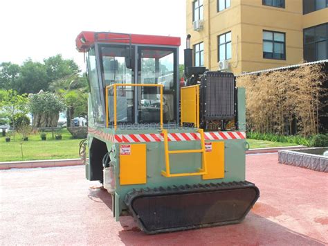 Windrow Compost Turning Machine Fertilizerproductionprocess
