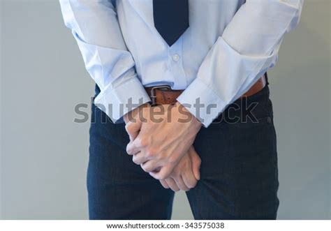 498 Man Holding His Penis Immagini Foto Stock E Grafica Vettoriale