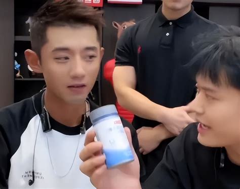 Is Zhang Jike Short Of Money Take Stock Of The Variety Shows Marriage