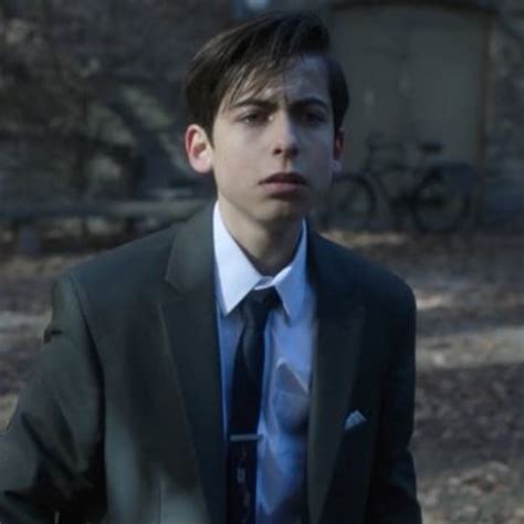 Emily ☂︎ On Twitter The Way These Photos Are Supposed To Be Less Than