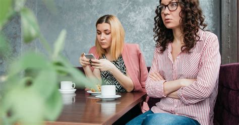 Ten Ways To Avoid Doomscrolling And Decrease Stress Psychology Today United Kingdom