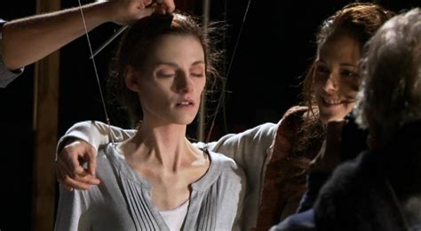 Twilight Behind The Scenes Photos That Completely Change Breaking Dawn Part