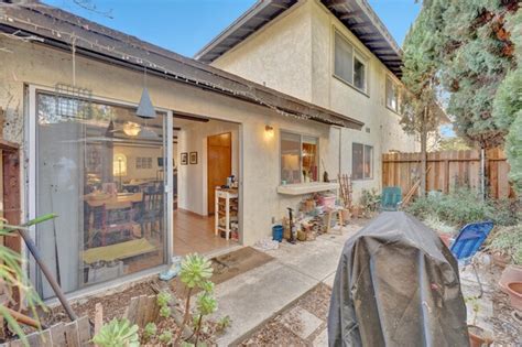 487 Whitman St Unit A Goleta Ca 93117 Apartments In Goleta Ca