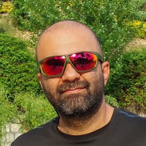 Saeid Ghasemi Saeidghasemi On Threads