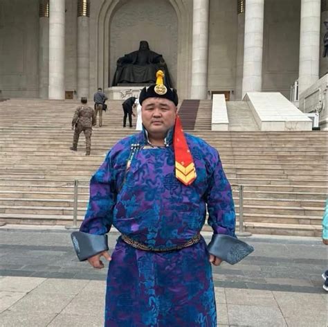 Zarig Mn Улсын арслан Э Оюунболд өнөөдөр болох Монгол Улсын хүчит арслан Маамын Лхагвын