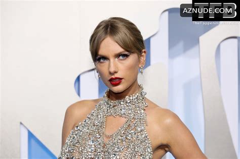 Taylor Swift Sexy Seen Showcasing Her Stunning Figure At The Mtv Video
