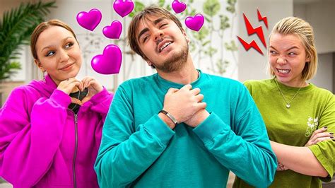 Приятелят ми ОБИЧА НАЙ ДОБРАТА МИ ПРИЯТЕЛКА повече от мен Влюбихме се в едно и също момче