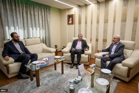 بازدید دکتر پیمان فلسفی نماینده مردم تهران در مجلس شورای اسلامی و نایب رئیس کمیسیون کشاورزی مجلس