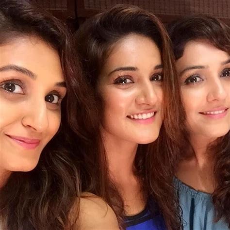 Neeti Mohan Shakti Mohan Mukti Mohan Shakti Mohan Gives The Worlds