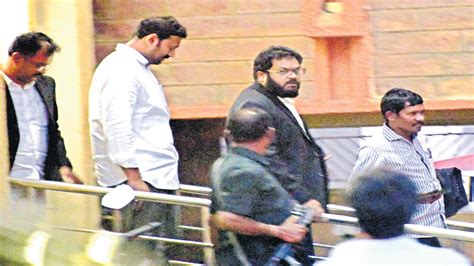 Avinash Bhaskar Reddy Cbi Question తండ్రీ కొడుకులపై ప్రశ్నల వర్షం Avinash Bhaskar Reddy