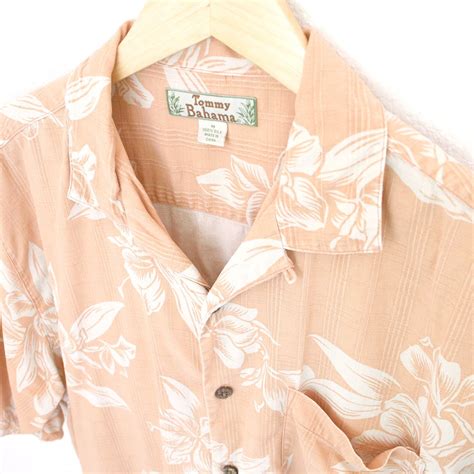Vintage 90s Tommy Bahama Silk Hawaiian Shirt Peach Floral Mens Size