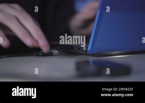 Keyboard Connector Stock Videos And Footage Hd And 4k Video Clips Alamy