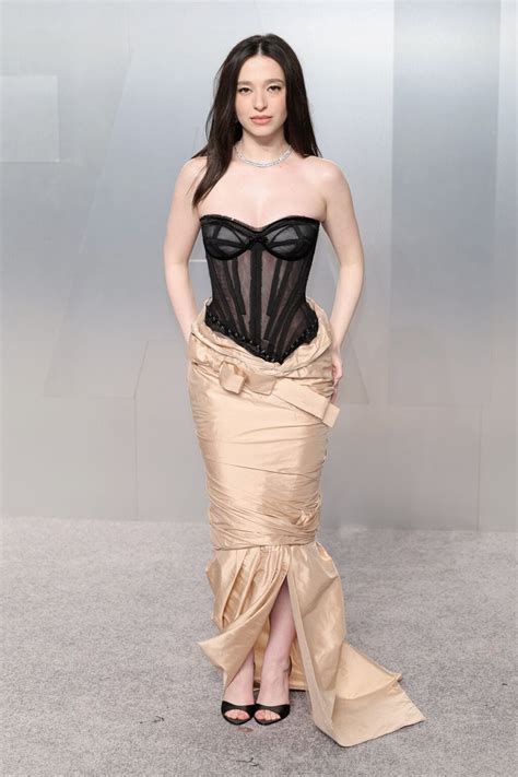 Mikey Madison Wore Dilara Fındıkoğlu To The 2026 Vanity Fair Oscar