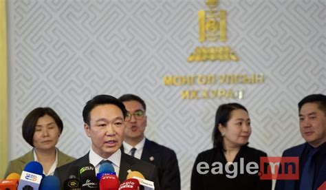 Б Түвшин Хоол унааны мөнгө зэргээс НДШ авдгийг болиулна