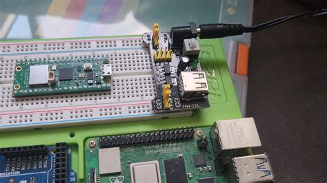 breadboard power supply not working when connected to breadboard r