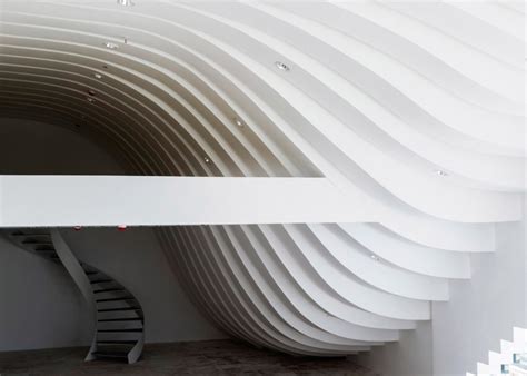 Undulating Brick Roof In Iran Encourages Public To Walk On It