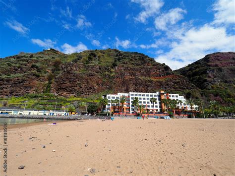 Madeira Sandstrand In Calheta Stock Foto Adobe Stock