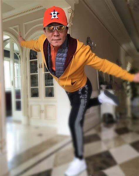 台前幕后完美夫妻档，李咏哈文时尚奢华豪宅曝光，女儿房超有爱！